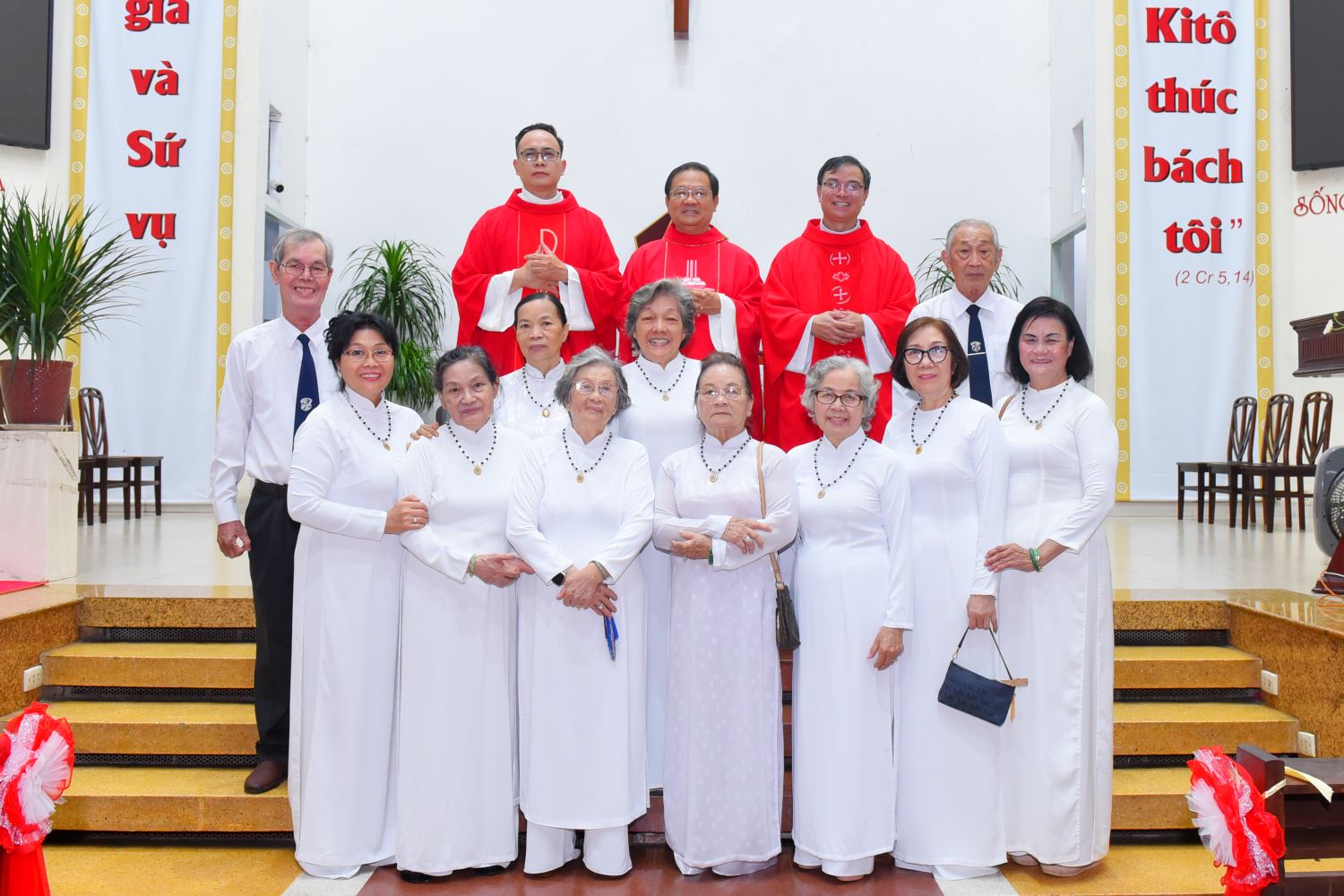 Giáo hạt Phú Thọ: Liên Huynh Thánh Giuse Hiển mừng bổn mạng